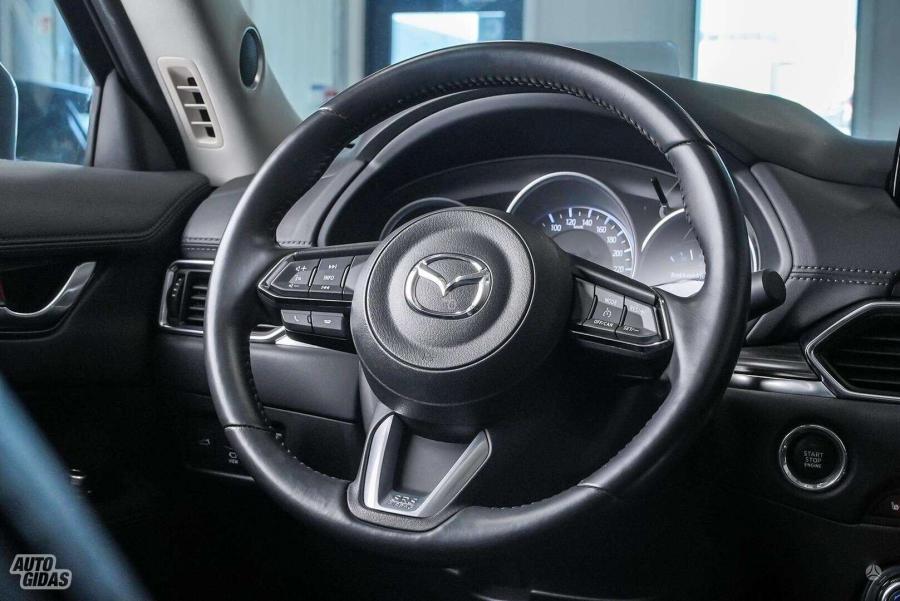 Black Mazda CX-5 2018 in Marijampole, with an engine capacity of 2.20 L and mileage of 184 thousand km for 14950 €, photo 17 on AUTOMOTO.COM.LV