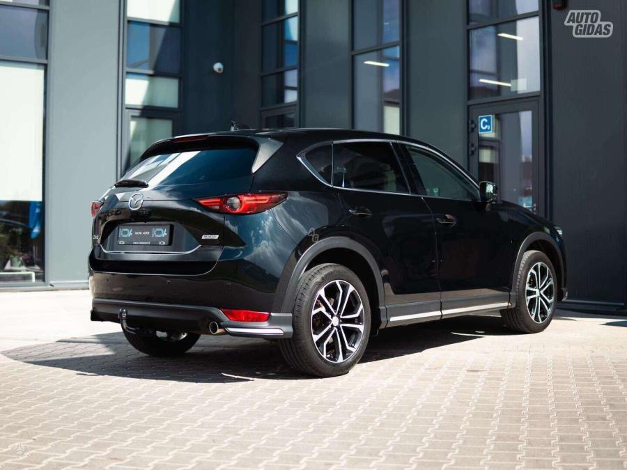 Black Mazda CX-5 2018 in Marijampole, with an engine capacity of 2.20 L and mileage of 184 thousand km for 15950 €, photo 8 on AUTOMOTO.COM.LV