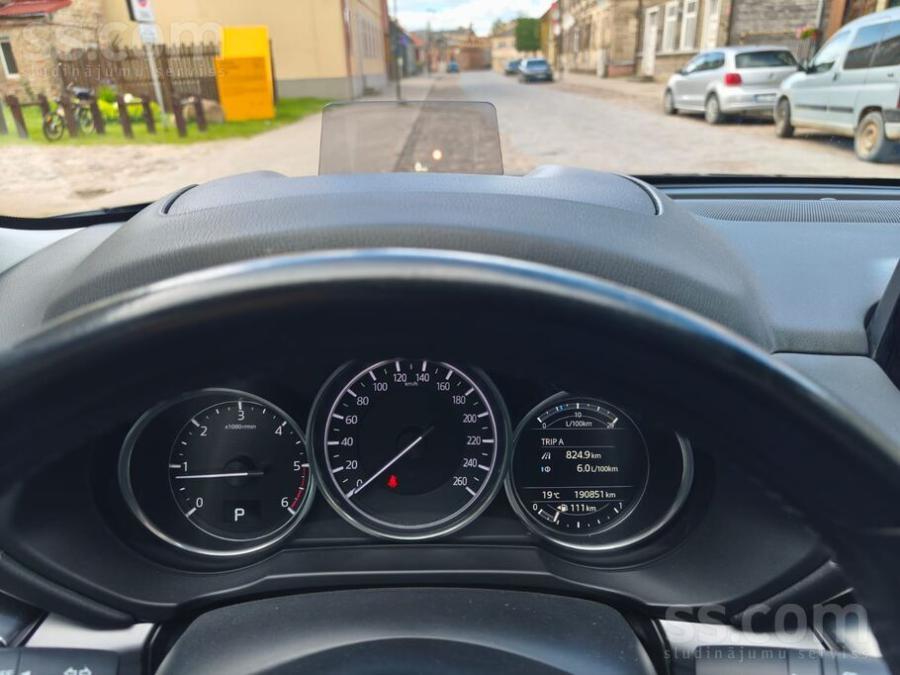 Black Mazda CX-5 2018 in Jelgava, with an engine capacity of 2.20 L and mileage of 190 thousand km for 15700 €, photo 10 on AUTOMOTO.COM.LV