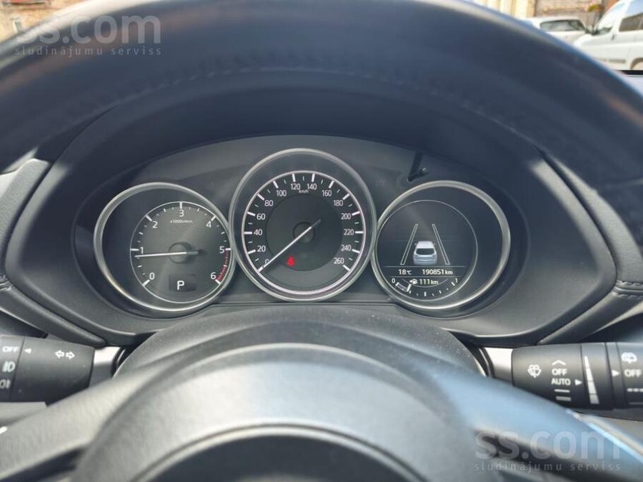 Black Mazda CX-5 2018 in Jelgava, with an engine capacity of 2.20 L and mileage of 190 thousand km for 15700 €, photo 11 on AUTOMOTO.COM.LV
