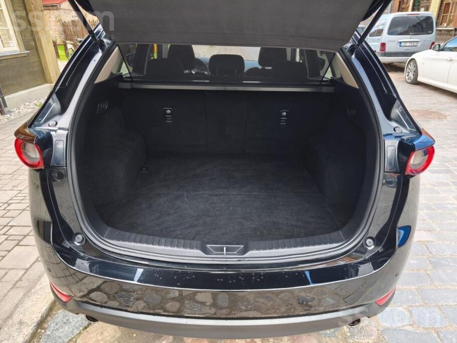 Black Mazda CX-5 2018 in Jelgava, with an engine capacity of 2.20 L and mileage of 190 thousand km for 15700 €, photo 22 on AUTOMOTO.COM.LV