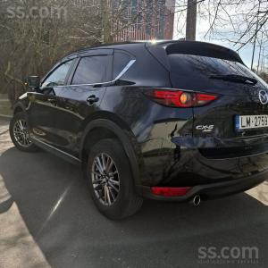 Черный Мазда СХ-5 2018 в Рига, объемом двигателя 2.20 л и пробегом 88 тыс. км за 16500 €, фото 16 на AUTOMOTO.COM.LV