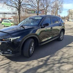 Black Mazda CX-5 2018 in Riga, with an engine capacity of 2.20 L and mileage of 89 thousand km for 16500 €, photo 3 on AUTOMOTO.COM.LV