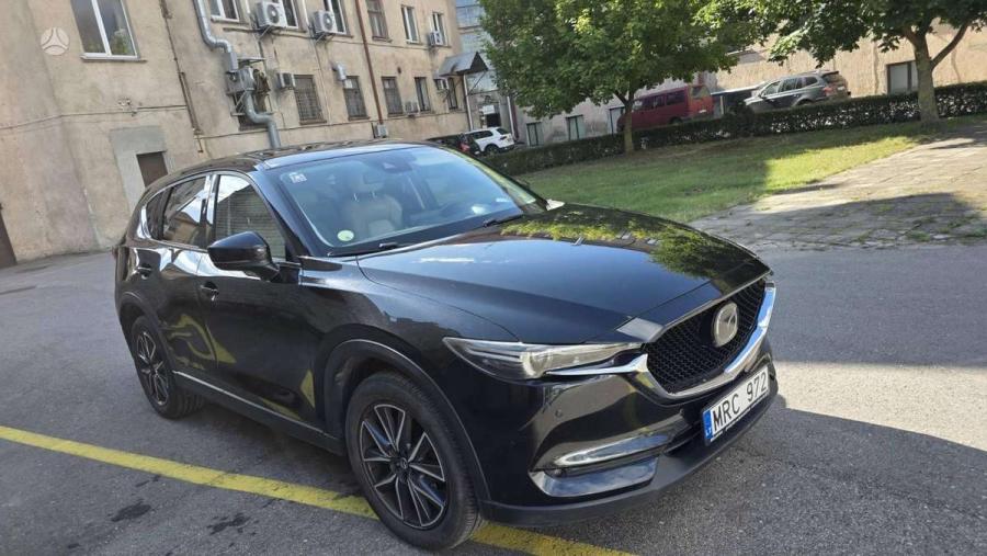 Black Mazda CX-5 2018 in Kaunas, with an engine capacity of 2.19 L and mileage of 277 thousand km for 11000 €, photo 1 on AUTOMOTO.COM.LV