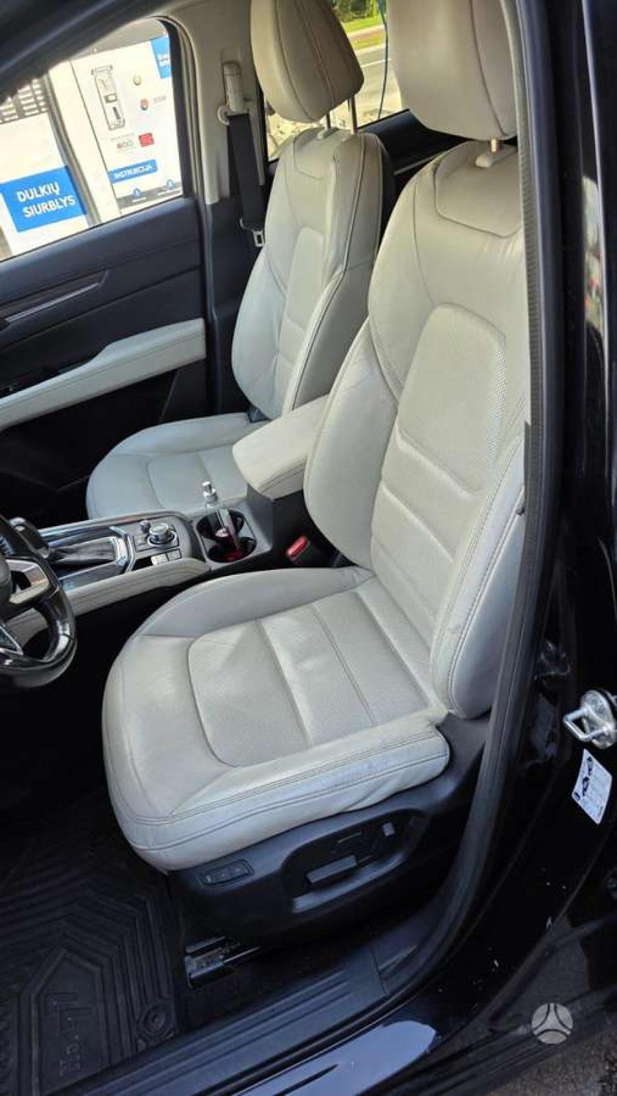 Black Mazda CX-5 2018 in Kaunas, with an engine capacity of 2.19 L and mileage of 277 thousand km for 11000 €, photo 5 on AUTOMOTO.COM.LV