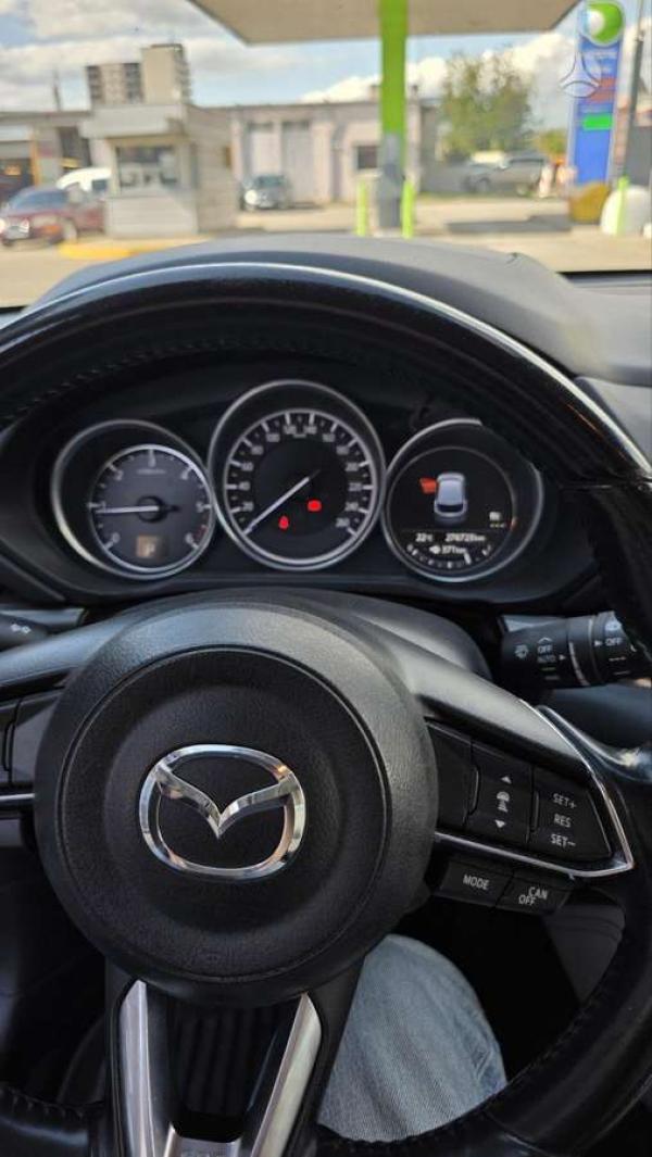 Black Mazda CX-5 2018 in Kaunas, with an engine capacity of 2.19 L and mileage of 277 thousand km for 11000 €, photo 6 on AUTOMOTO.COM.LV