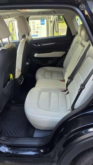 Black Mazda CX-5 2018 in Kaunas, with an engine capacity of 2.19 L and mileage of 277 thousand km for 11000 €, photo 11 on AUTOMOTO.COM.LV