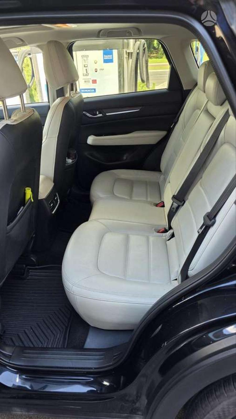 Black Mazda CX-5 2018 in Kaunas, with an engine capacity of 2.19 L and mileage of 277 thousand km for 11000 €, photo 11 on AUTOMOTO.COM.LV