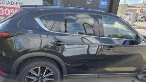 Black Mazda CX-5 2018 in Kaunas, with an engine capacity of 2.19 L and mileage of 277 thousand km for 11000 €, photo 16 on AUTOMOTO.COM.LV