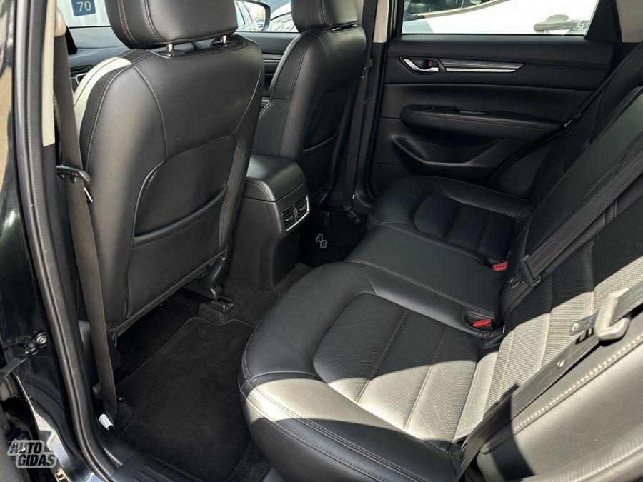 Black Mazda CX-5 2018 in Kaunas, with an engine capacity of 2.50 L and mileage of 123 thousand km for 18999 €, photo 12 on AUTOMOTO.COM.LV