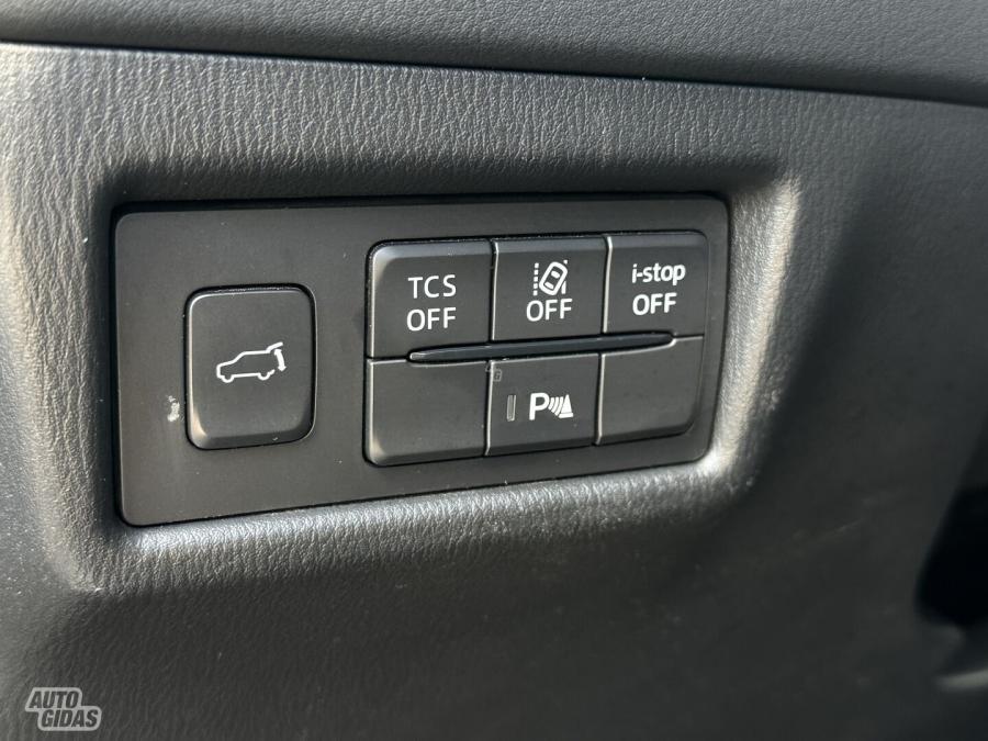 Black Mazda CX-5 2018 in Kaunas, with an engine capacity of 2.50 L and mileage of 123 thousand km for 18999 €, photo 23 on AUTOMOTO.COM.LV