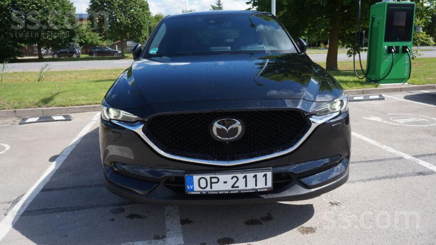 Black Mazda CX-5 2019 in Jelgava, with an engine capacity of 2.20 L and mileage of 0 thousand km for 16990 €, photo 5 on AUTOMOTO.COM.LV