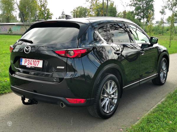 Black Mazda CX-5 2019 in Ukmerge, with an engine capacity of 2.19 L and mileage of 198 thousand km for 11500 €, photo 7 on AUTOMOTO.COM.LV