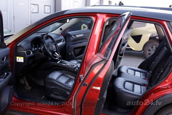 Melns Mazda CX-5 2020 Tallina, ar dzinēja tilpumu 2.50 L un nobraukumu 140 tūkst. km par 24000 €, foto 7 vietnē AUTOMOTO.COM.LV