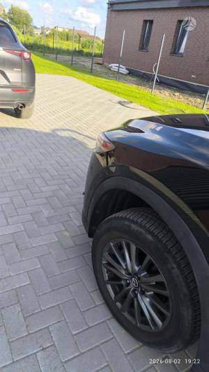 Black Mazda CX-5 2020 in Klaipeda, with an engine capacity of 2.49 L and mileage of 89 thousand km for 14550 €, photo 4 on AUTOMOTO.COM.LV