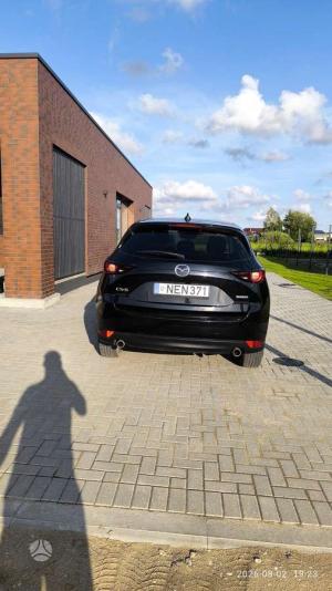 Black Mazda CX-5 2020 in Klaipeda, with an engine capacity of 2.49 L and mileage of 89 thousand km for 14550 €, photo 6 on AUTOMOTO.COM.LV