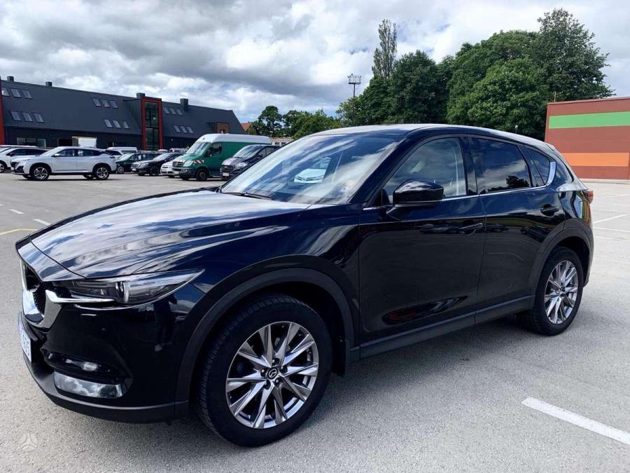 Black Mazda CX-5 2020 in Klaipeda, with an engine capacity of 2.19 L and mileage of 111 thousand km for 18900 €, photo 1 on AUTOMOTO.COM.LV
