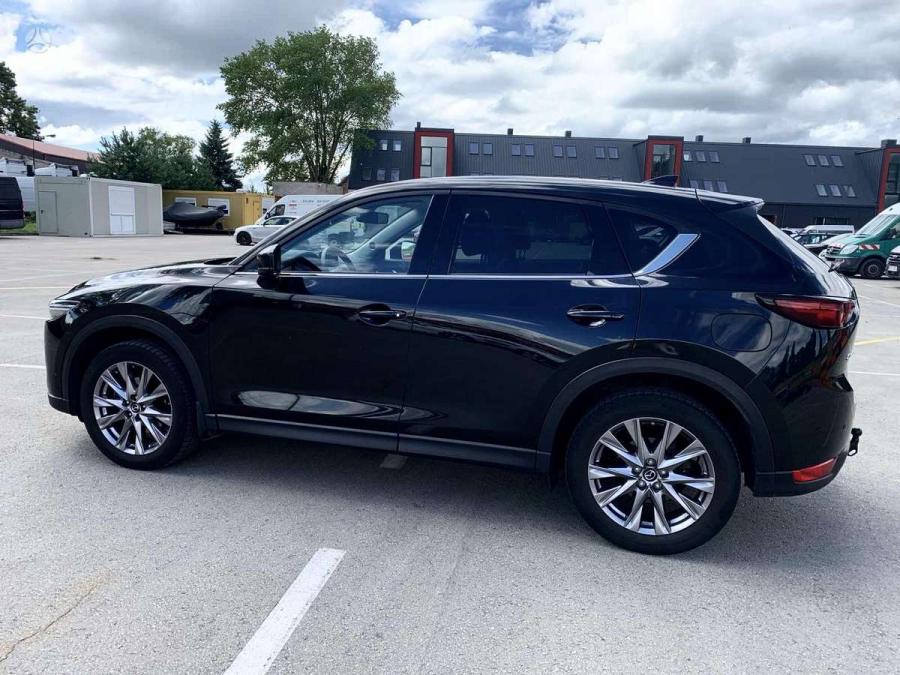 Black Mazda CX-5 2020 in Klaipeda, with an engine capacity of 2.19 L and mileage of 111 thousand km for 18900 €, photo 8 on AUTOMOTO.COM.LV