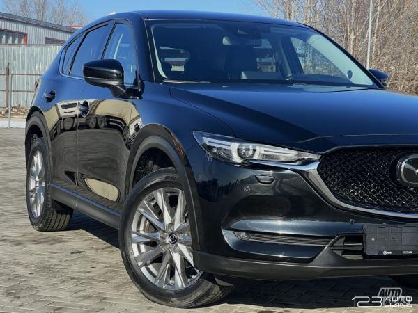 Black Mazda CX-5 2021 in Taurage, with an engine capacity of 2.20 L and mileage of 109 thousand km for 17999 €, photo 5 on AUTOMOTO.COM.LV