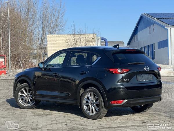 Black Mazda CX-5 2021 in Taurage, with an engine capacity of 2.20 L and mileage of 109 thousand km for 17999 €, photo 6 on AUTOMOTO.COM.LV