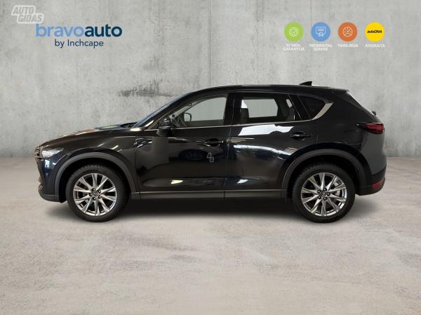 Black Mazda CX-5 2021 in Vilnius, with an engine capacity of 2.00 L and mileage of 61 thousand km for 23990 €, photo 2 on AUTOMOTO.COM.LV