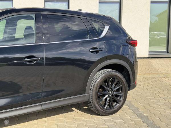 Mazda CX-5 2021 in Vilnius on AUTOMOTO.COM.LV Black Mazda CX-5 2021 in Vilnius, with an engine capacity of 2.49 L and mileage of 90 thousand km for 25500 €, photo 5 on AUTOMOTO.COM.LV