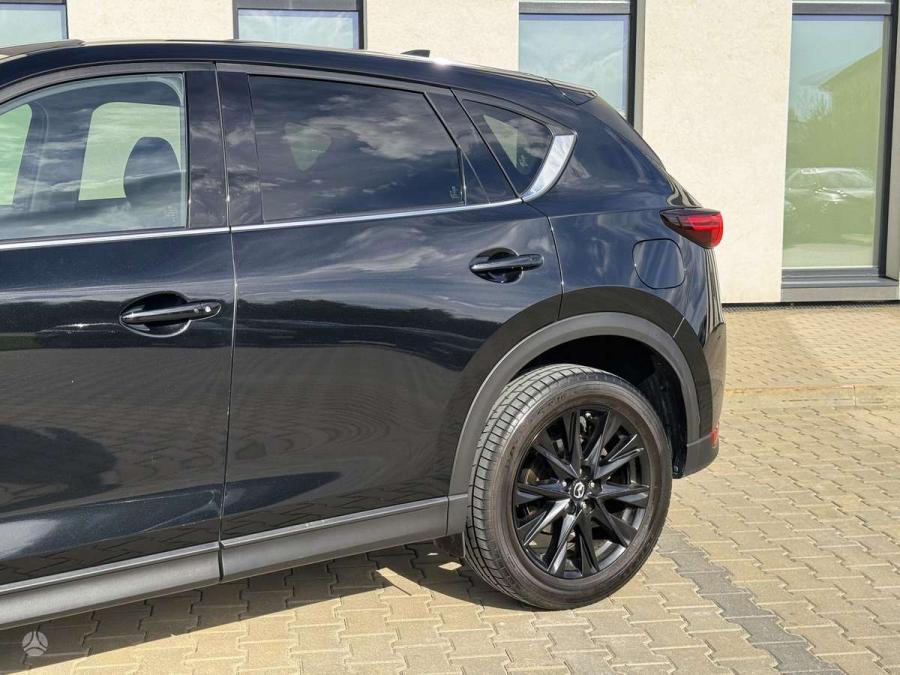 Black Mazda CX-5 2021 in Vilnius, with an engine capacity of 2.49 L and mileage of 90 thousand km for 25500 €, photo 5 on AUTOMOTO.COM.LV
