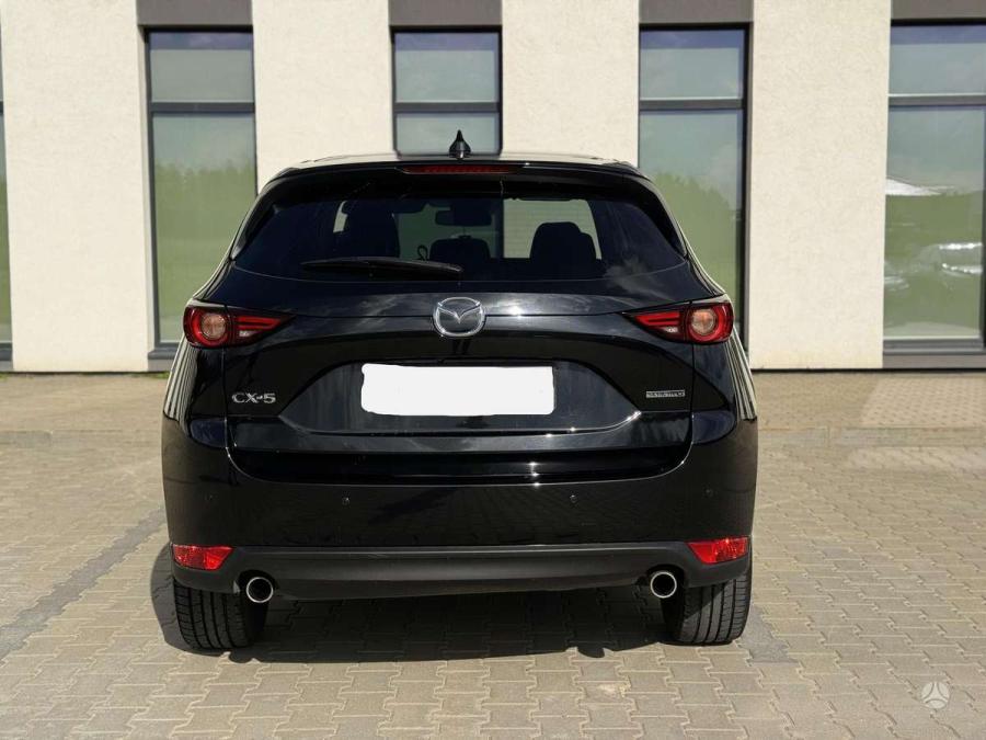 Black Mazda CX-5 2021 in Vilnius, with an engine capacity of 2.49 L and mileage of 90 thousand km for 25500 €, photo 17 on AUTOMOTO.COM.LV