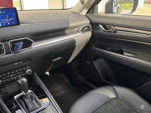 Black Mazda CX-5 2021 in Vilnius, with an engine capacity of 2.49 L and mileage of 90 thousand km for 25500 €, photo 25 on AUTOMOTO.COM.LV