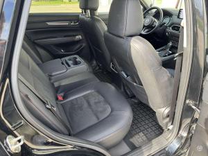 Black Mazda CX-5 2021 in Vilnius, with an engine capacity of 2.49 L and mileage of 90 thousand km for 25500 €, photo 29 on AUTOMOTO.COM.LV