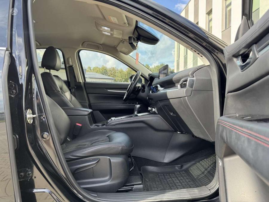 Black Mazda CX-5 2021 in Vilnius, with an engine capacity of 2.49 L and mileage of 90 thousand km for 25500 €, photo 31 on AUTOMOTO.COM.LV