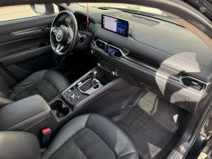Black Mazda CX-5 2021 in Vilnius, with an engine capacity of 2.49 L and mileage of 90 thousand km for 25500 €, photo 32 on AUTOMOTO.COM.LV
