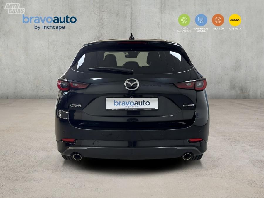 Black Mazda CX-5 2022 in Vilnius, with an engine capacity of 2.00 L and mileage of 40 thousand km for 26500 €, photo 5 on AUTOMOTO.COM.LV