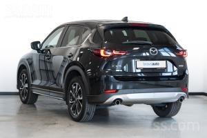 Melns Mazda CX-5 2022 Rīga, ar dzinēja tilpumu 2.50 L un nobraukumu 64 tūkst. km par 23990 €, foto 4 vietnē AUTOMOTO.COM.LV