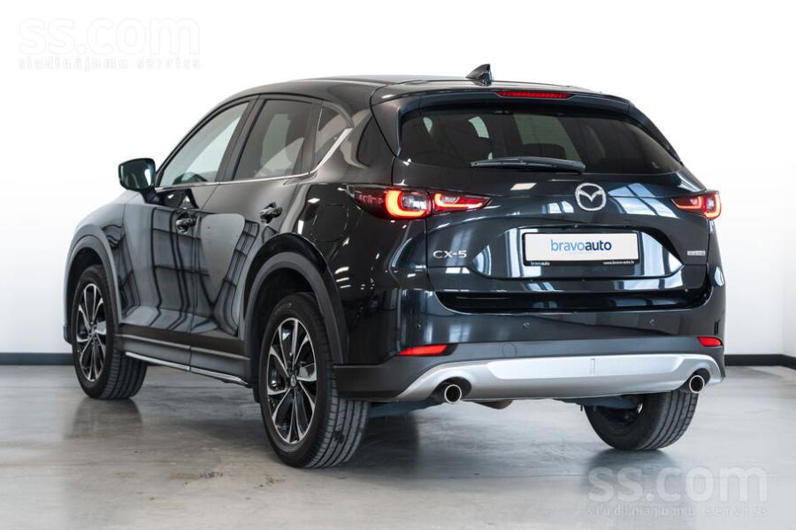 Melns Mazda CX-5 2022 Rīga, ar dzinēja tilpumu 2.50 L un nobraukumu 64 tūkst. km par 23990 €, foto 4 vietnē AUTOMOTO.COM.LV