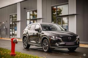 Black Mazda CX-5 2023 in Kaunas, with an engine capacity of 2.19 L and mileage of 142 thousand km for 19900 €, photo  on AUTOMOTO.COM.LV