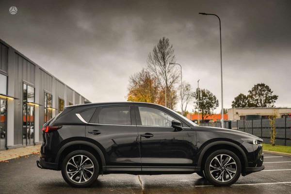 Black Mazda CX-5 2023 in Kaunas, with an engine capacity of 2.19 L and mileage of 142 thousand km for 19900 €, photo 6 on AUTOMOTO.COM.LV