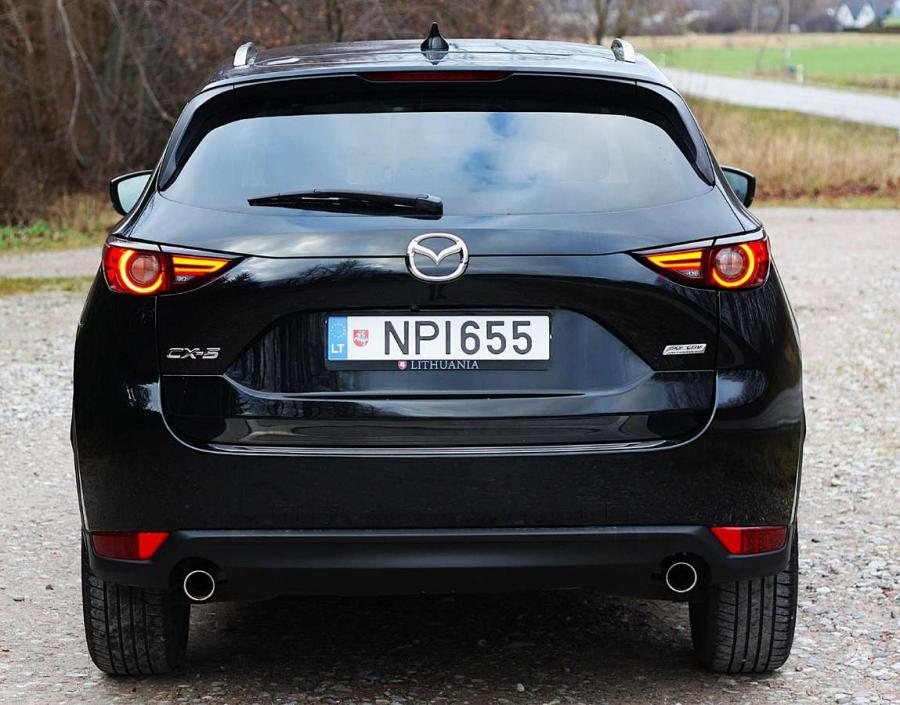 Black Mazda CX-5 2017 in Kretinga, with an engine capacity of 2.50 L and mileage of 65 thousand km for 16999 €, photo 11 on AUTOMOTO.COM.LV
