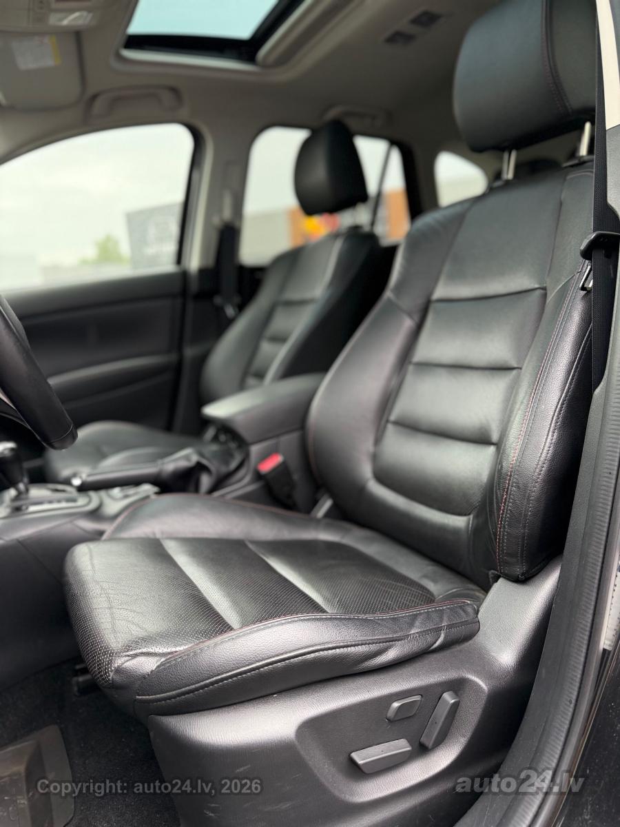 Melns Mazda CX-5 2013 Tartu, ar dzinēja tilpumu 2.20 L un nobraukumu 260 tūkst. km par 6200 €, foto 13 vietnē AUTOMOTO.COM.LV