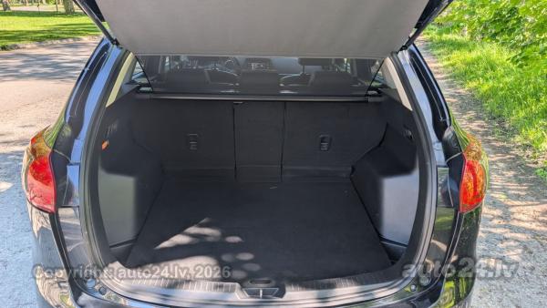 Black Mazda CX-5 2014 in Haapsalu, with an engine capacity of 2.20 L and mileage of 212 thousand km for 9500 €, photo 9 on AUTOMOTO.COM.LV
