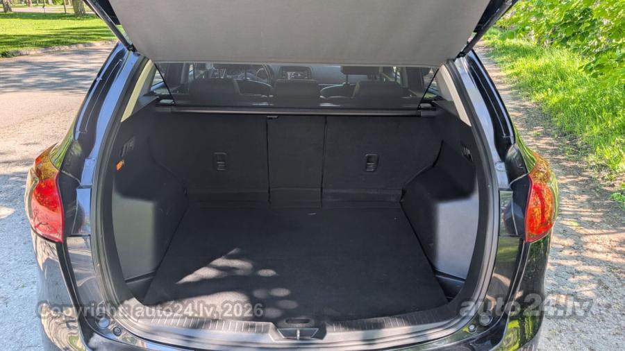 Black Mazda CX-5 2014 in Haapsalu, with an engine capacity of 2.20 L and mileage of 212 thousand km for 9500 €, photo 10 on AUTOMOTO.COM.LV