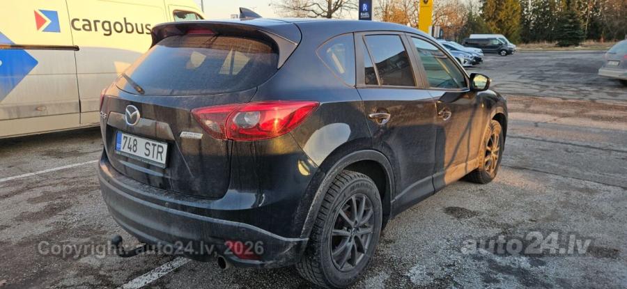 Melns Mazda CX-5 2016 Tallina, ar dzinēja tilpumu 2.20 L un nobraukumu 190 tūkst. km par 8900 €, foto 4 vietnē AUTOMOTO.COM.LV