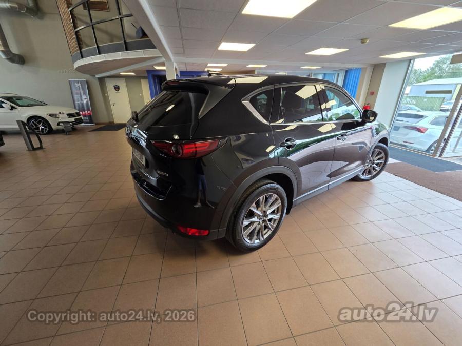 Melns Mazda CX-5 2020 Tartu, ar dzinēja tilpumu 2.20 L un nobraukumu 162 tūkst. km par 17990 €, foto 5 vietnē AUTOMOTO.COM.LV