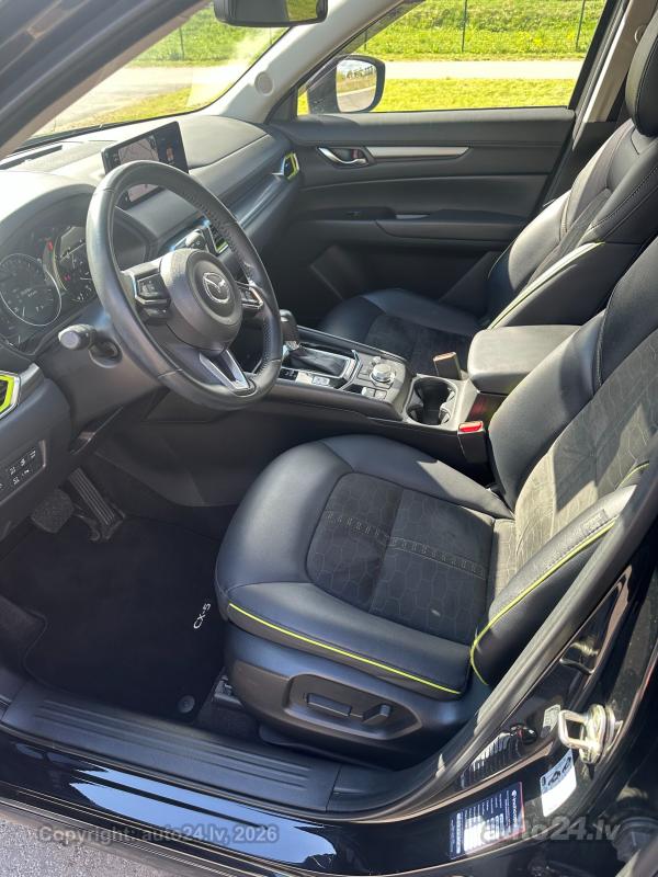 Black Mazda CX-5 2022 in Narva, with an engine capacity of 2.50 L and mileage of 66 thousand km for 28500 €, photo 7 on AUTOMOTO.COM.LV