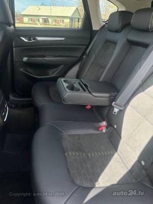 Melns Mazda CX-5 2022 Narva, ar dzinēja tilpumu 2.50 L un nobraukumu 66 tūkst. km par 28500 €, foto 10 vietnē AUTOMOTO.COM.LV