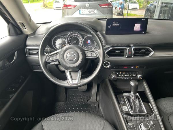Black Mazda CX-5 2022 in Tallinn, with an engine capacity of 2.00 L and mileage of 81 thousand km for 24990 €, photo 5 on AUTOMOTO.COM.LV