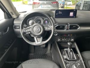 Black Mazda CX-5 2022 in Tallinn, with an engine capacity of 2.00 L and mileage of 81 thousand km for 24990 €, photo 6 on AUTOMOTO.COM.LV