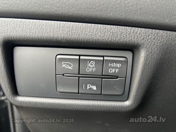 Black Mazda CX-5 2022 in Tallinn, with an engine capacity of 2.00 L and mileage of 81 thousand km for 24990 €, photo 9 on AUTOMOTO.COM.LV