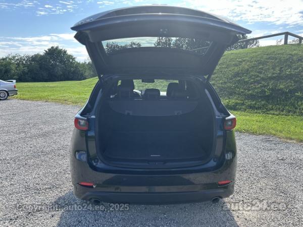 Black Mazda CX-5 2023 in Tallinn, with an engine capacity of 2.50 L and mileage of 49 thousand km for 31800 €, photo 11 on AUTOMOTO.COM.LV