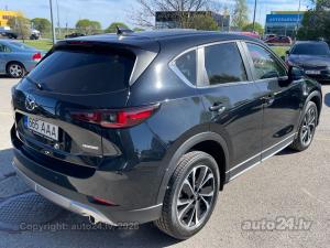 Melns Mazda CX-5 2024 Tartu, ar dzinēja tilpumu 2.00 L un nobraukumu 58 tūkst. km par 29990 €, foto 6 vietnē AUTOMOTO.COM.LV